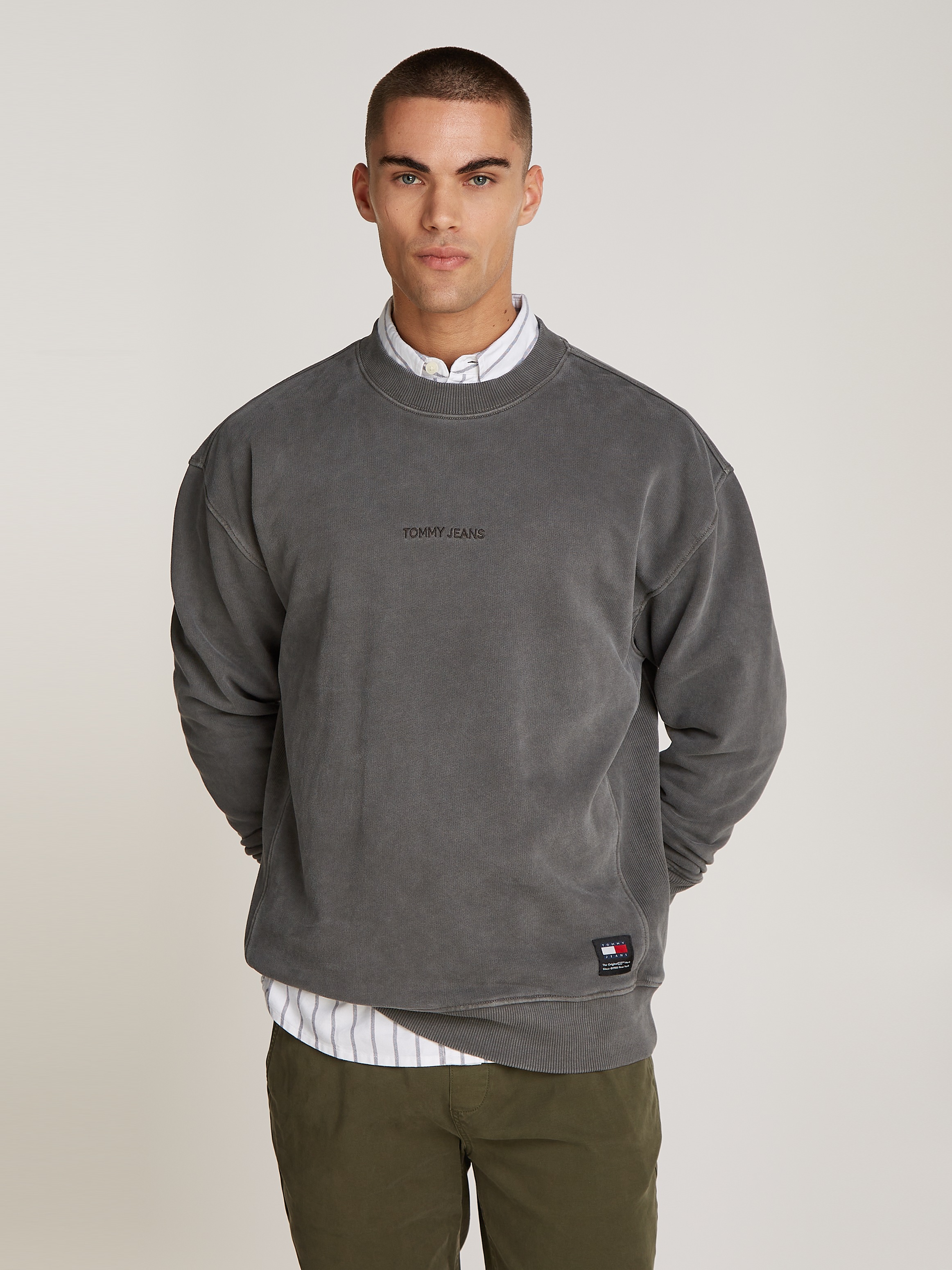 Tommy Jeans Sweatshirt TJM RLX S CLASSIC CREW In gewaschener Optik online bei Quelle